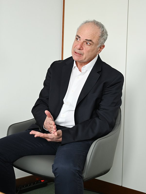 “The question of wartime collaboration is extremely sensitive” | Robert ...